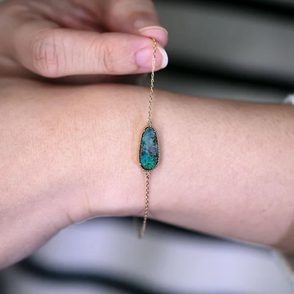 8 Best Types of Bracelets to Complete Any Look – The Wind